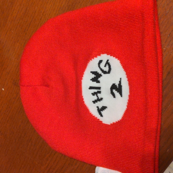 Universal | Accessories | Universal Studios Thing Thing 2 Red Knit Cap ...